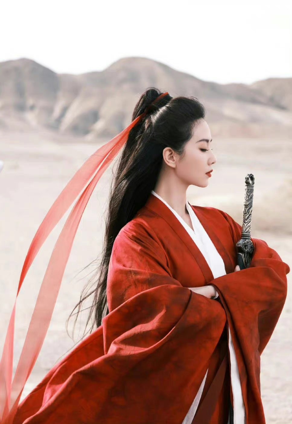 Liu Shishi chooses the ancients!These side shots are so beautiful and ...