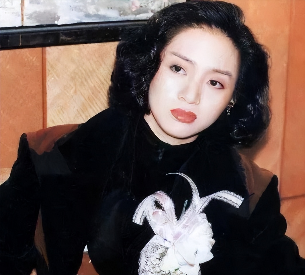 Early stage cancer could have been cured, but Anita Mui chose to give ...