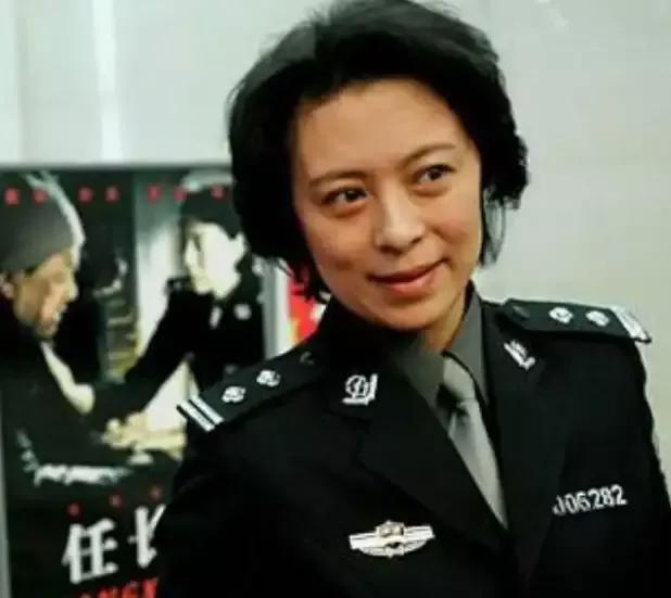 7 actors with heroic appearance, curly hair, wearing military uniforms ...