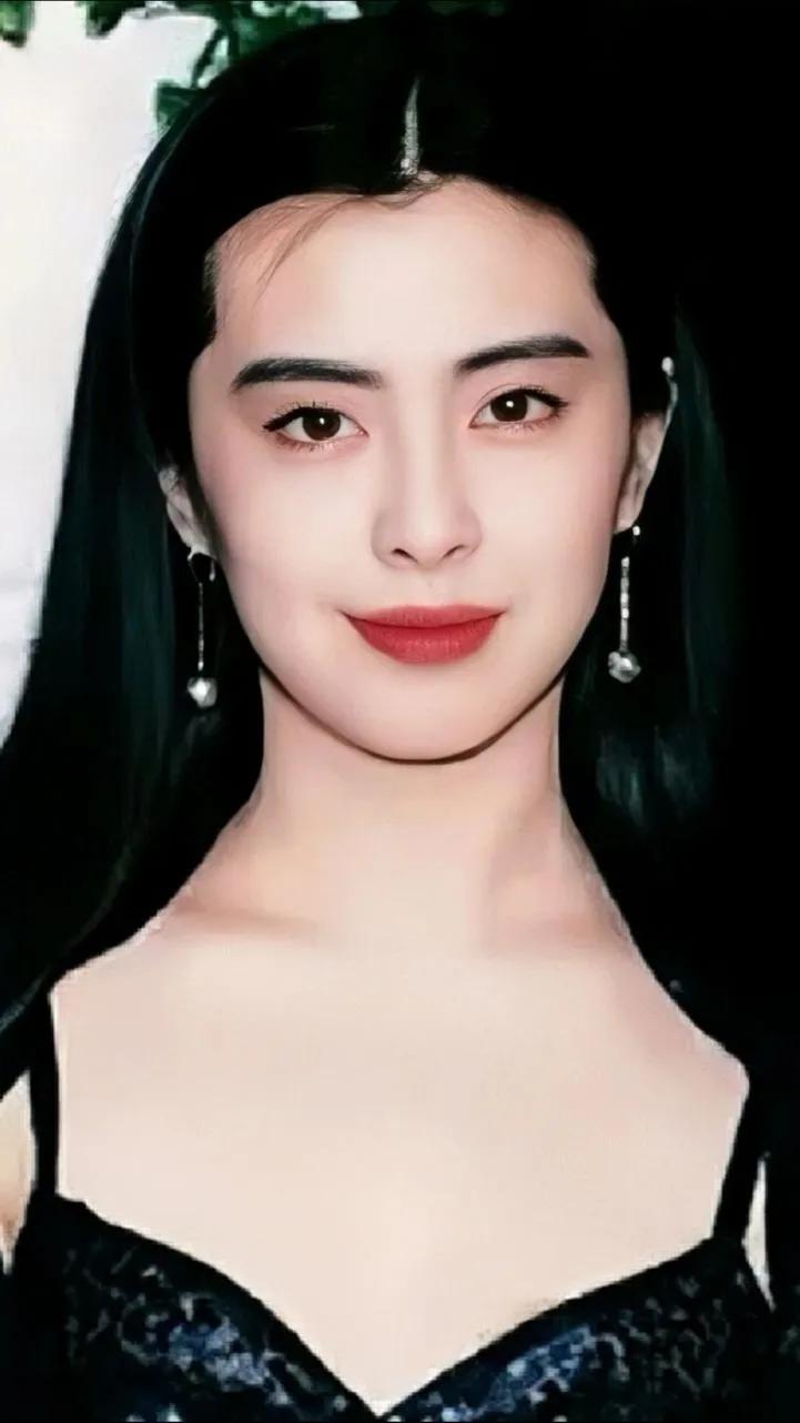 Beauty Wallpaper No. 195 - Joey Wang - iNEWS