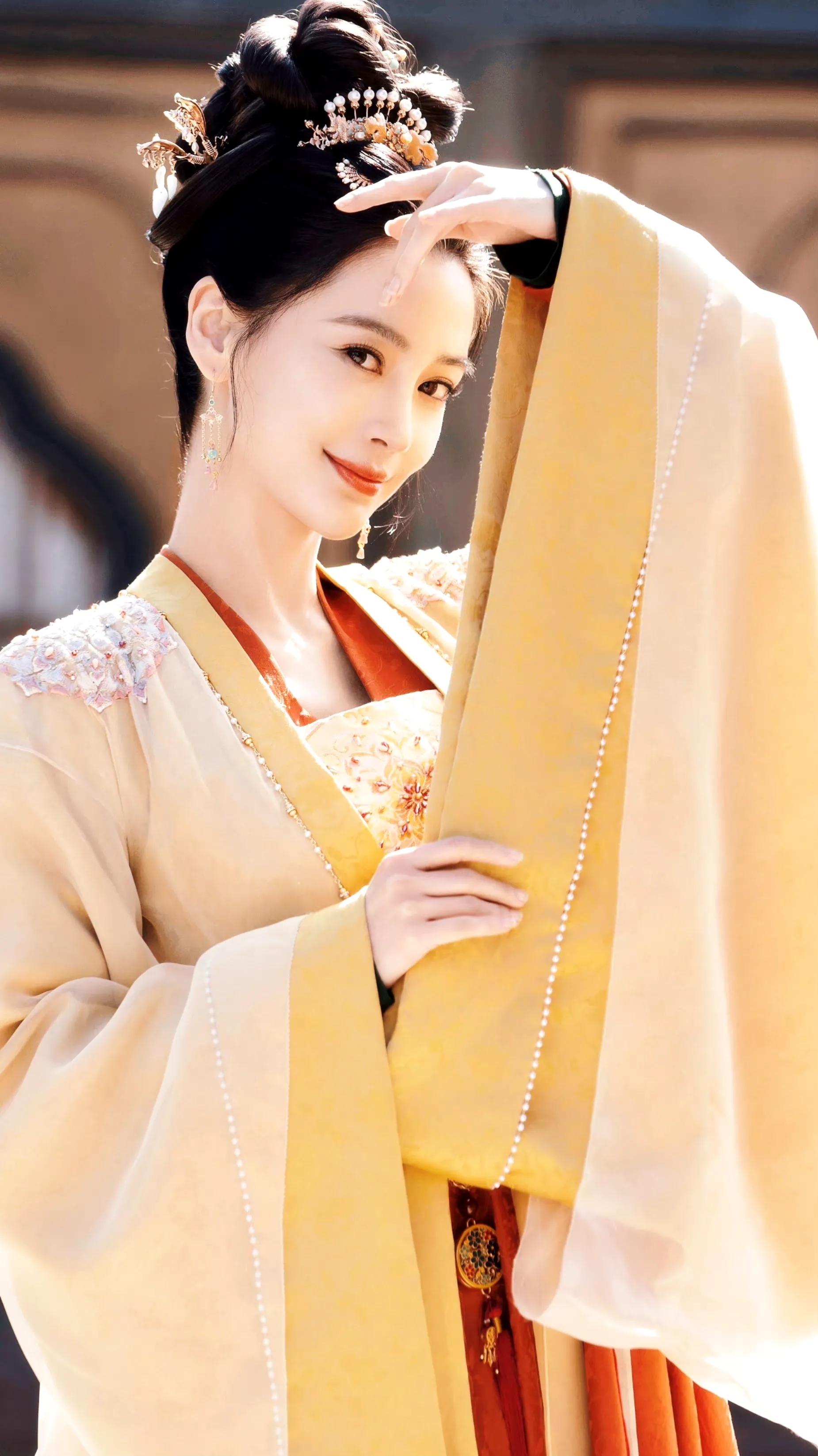 Angelababy's "Lovesickness Order" is gentle and virtuous, she rolls her ...