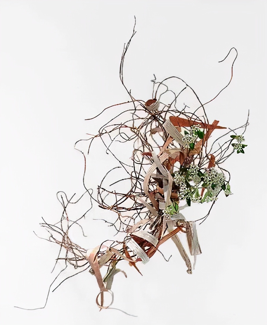 Look!These floral arrangements dance - iNEWS