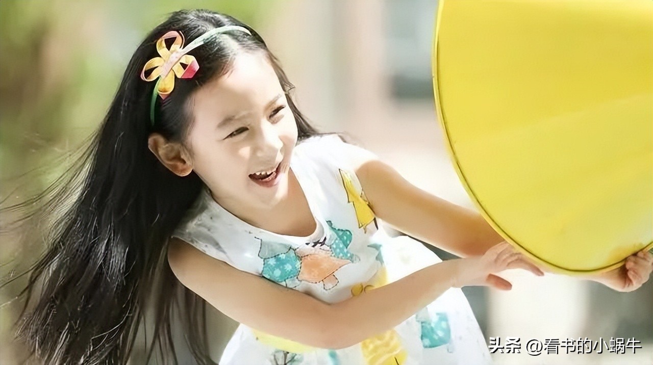 Children who love "going out" or "staying at home", which one is more ...