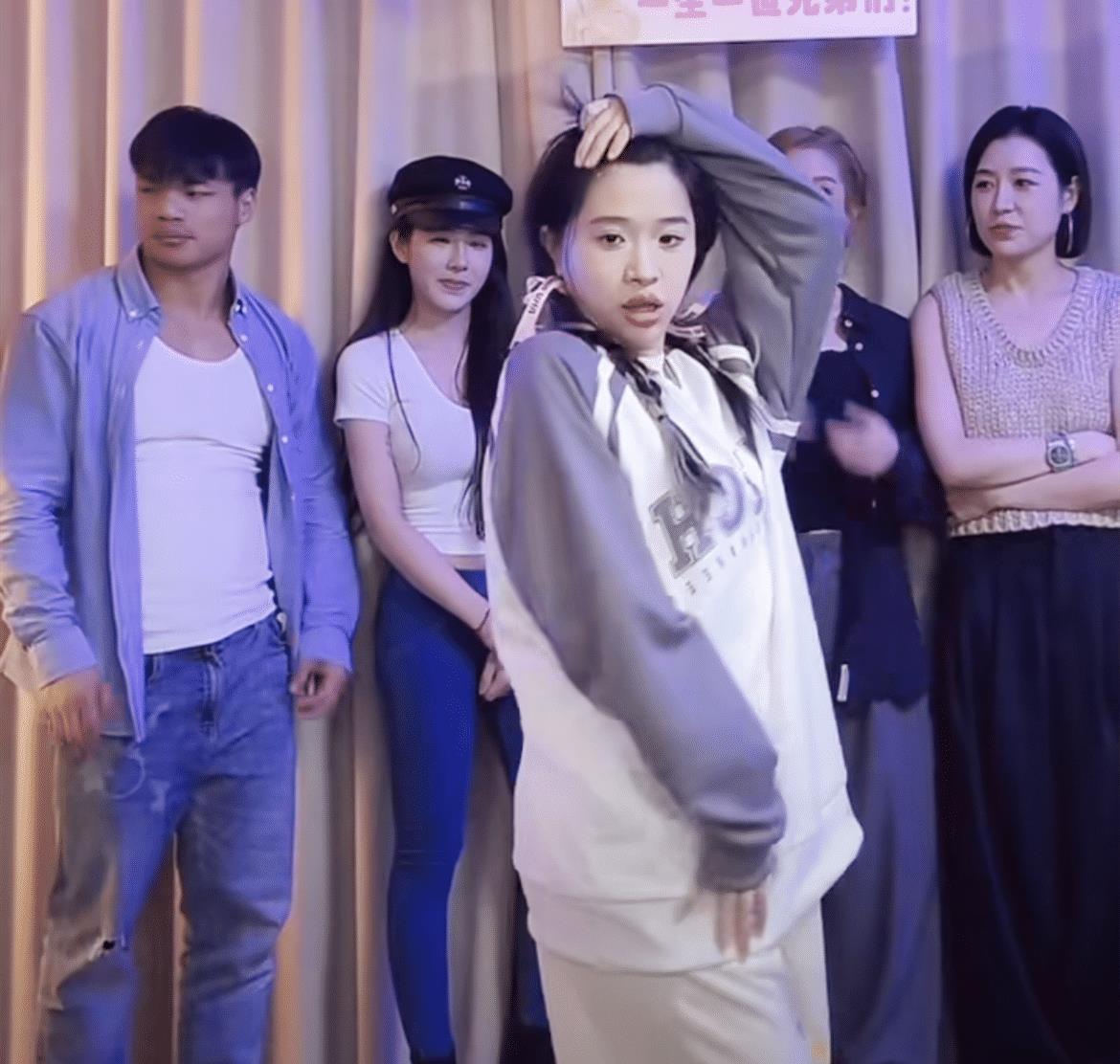 Internet celebrity Xiao Yang Ge announced the sales data for September! Sales exceeded 1 billion ...