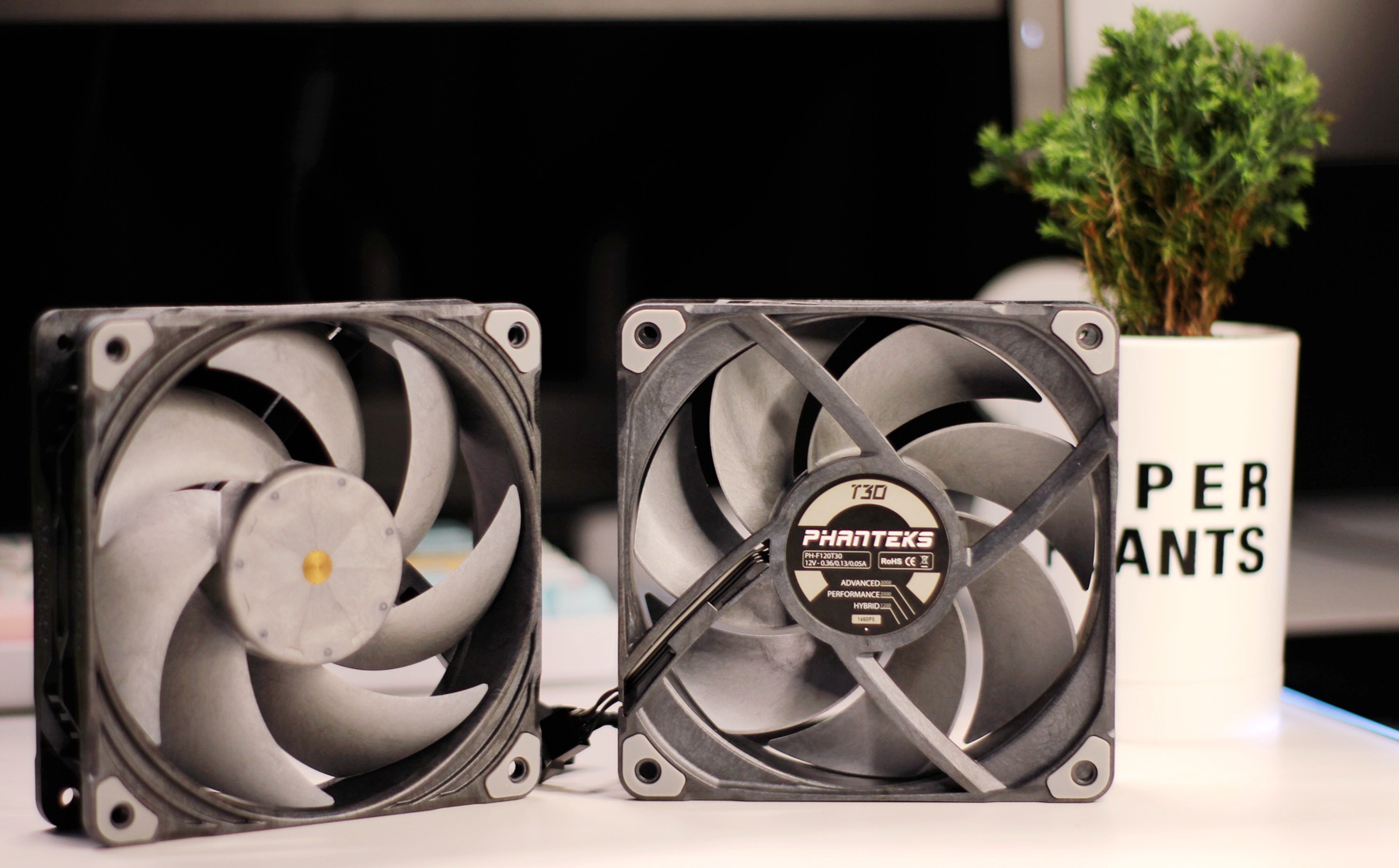 最強形態？雙塔風冷換裝 追風者T30 VS 振華 MEGACOOL 巨風，散熱對比 - 頭條匯