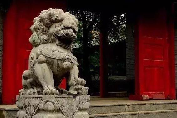 Why can't the stone ball in the stone lion's mouth be taken out? How ...
