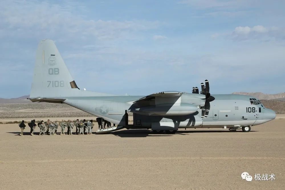 What does "Hercules" look like inside? - Exploring the secrets of the ...