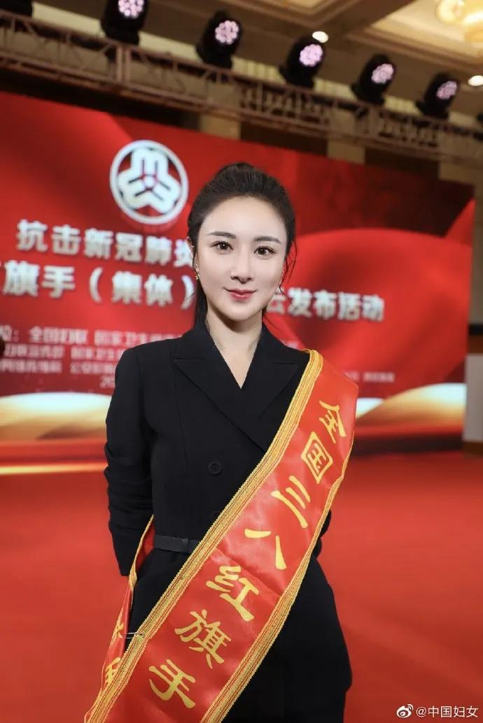 Zhang Tingwei Ya who has been struggling for 21 years - iNEWS