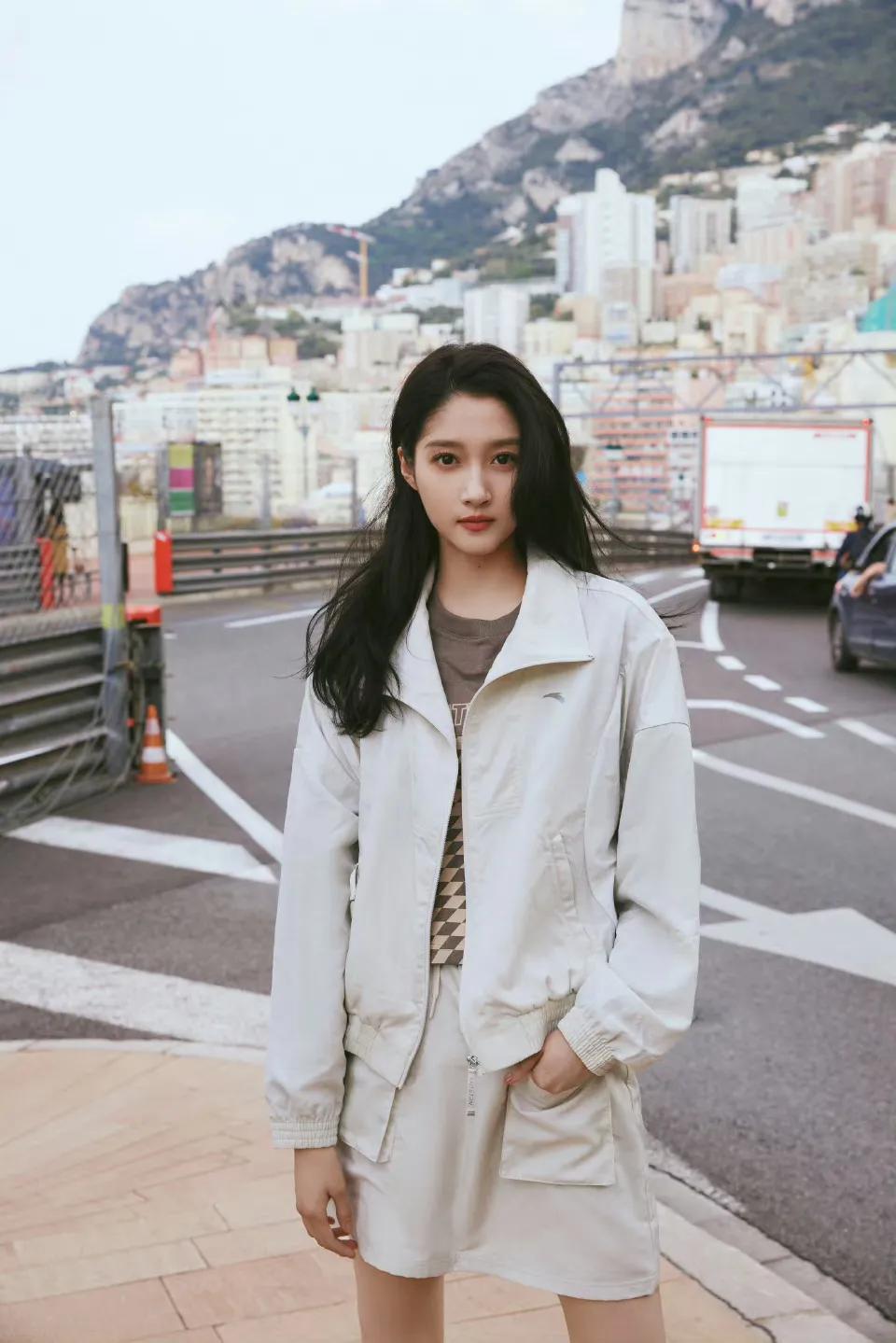 6.12 Atlas Guan Xiaotong Li Landi Zhu Yan Manzi Yuan Shanshan Luo ...