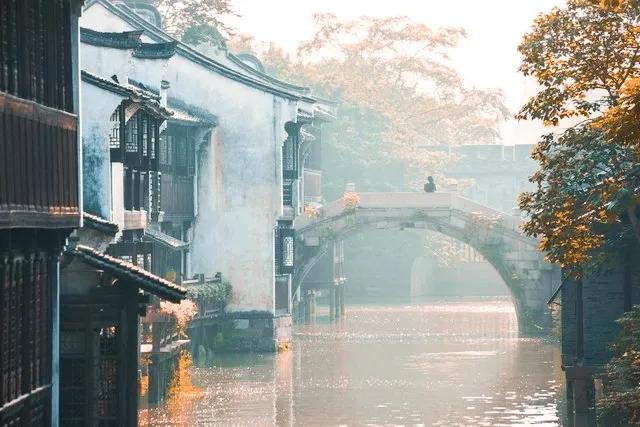 Ai Qing's deepest eight-verse poem, after reading it, I understand why ...