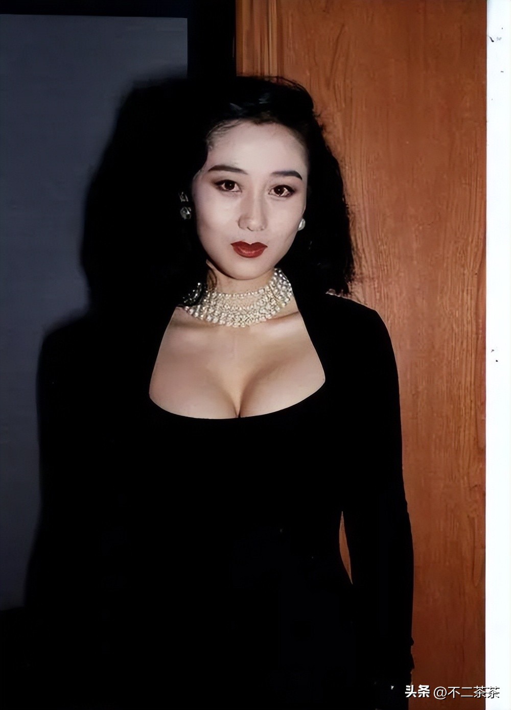 Seeing Li Zhi only know what beauty is, no wonder Li Lianjie will abandon his wife and children ...