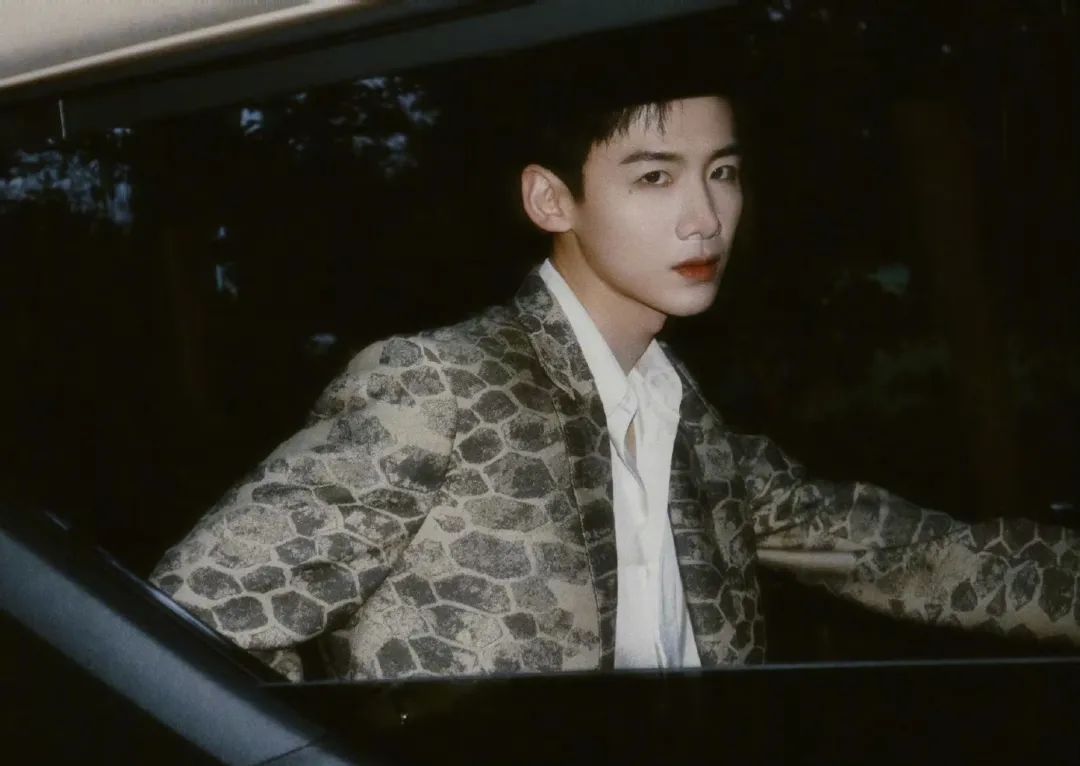 Bai Jingting Song Yi, Liu Haocun, Jin Chen, Wu Qian, Huo Siyan - iNEWS