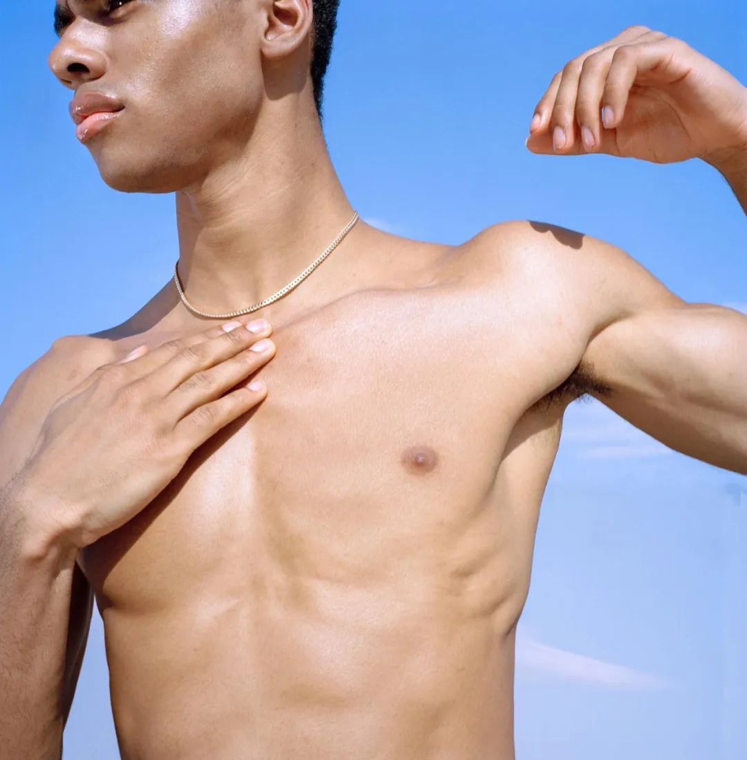 The fashionable male model graduated from the New York University ...