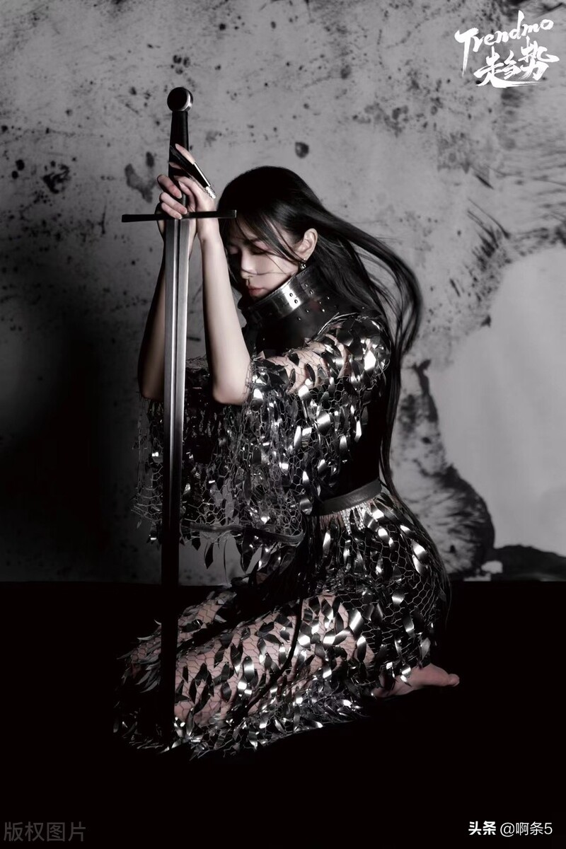 Liu Meitong's look is too cool - iNEWS
