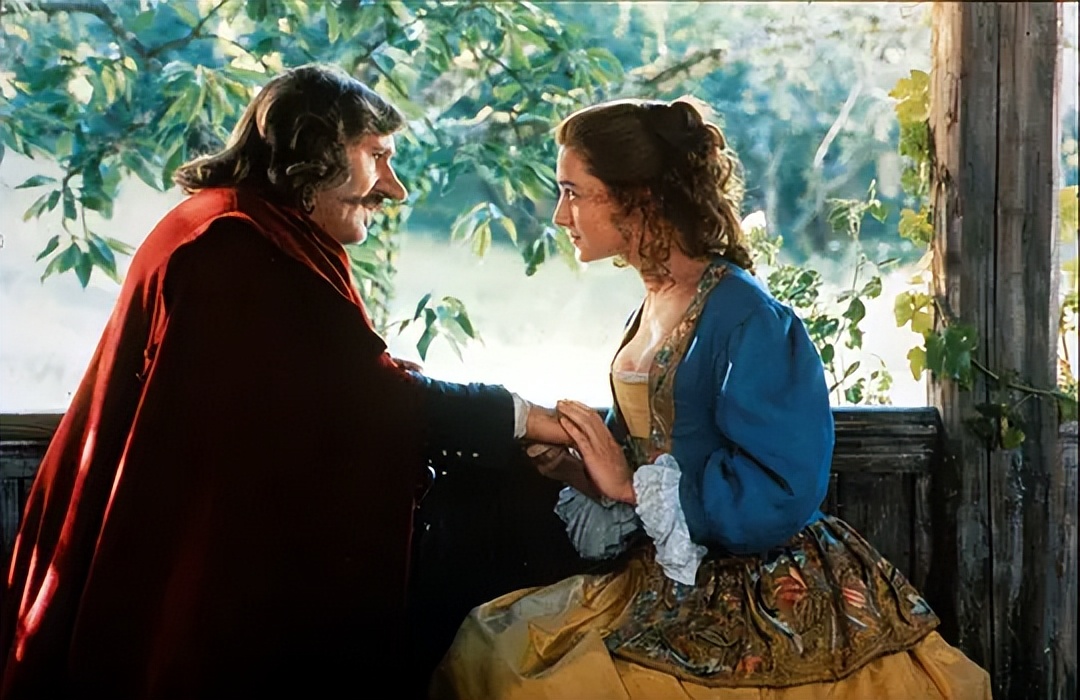 Movie "Big Nose Lover": A poetic soul imprisoned in an ugly cage for ...
