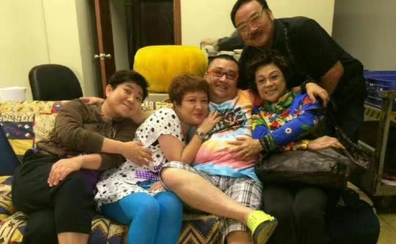 The 77-year-old veteran Lu Haichao died of illness, leaving his 80-year ...