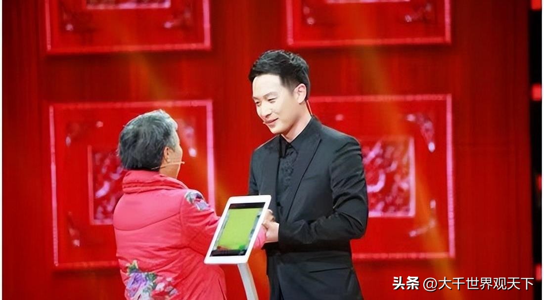 CCTV "Waiting for Me" host Shu Dong: He is a male god and a bully of ...