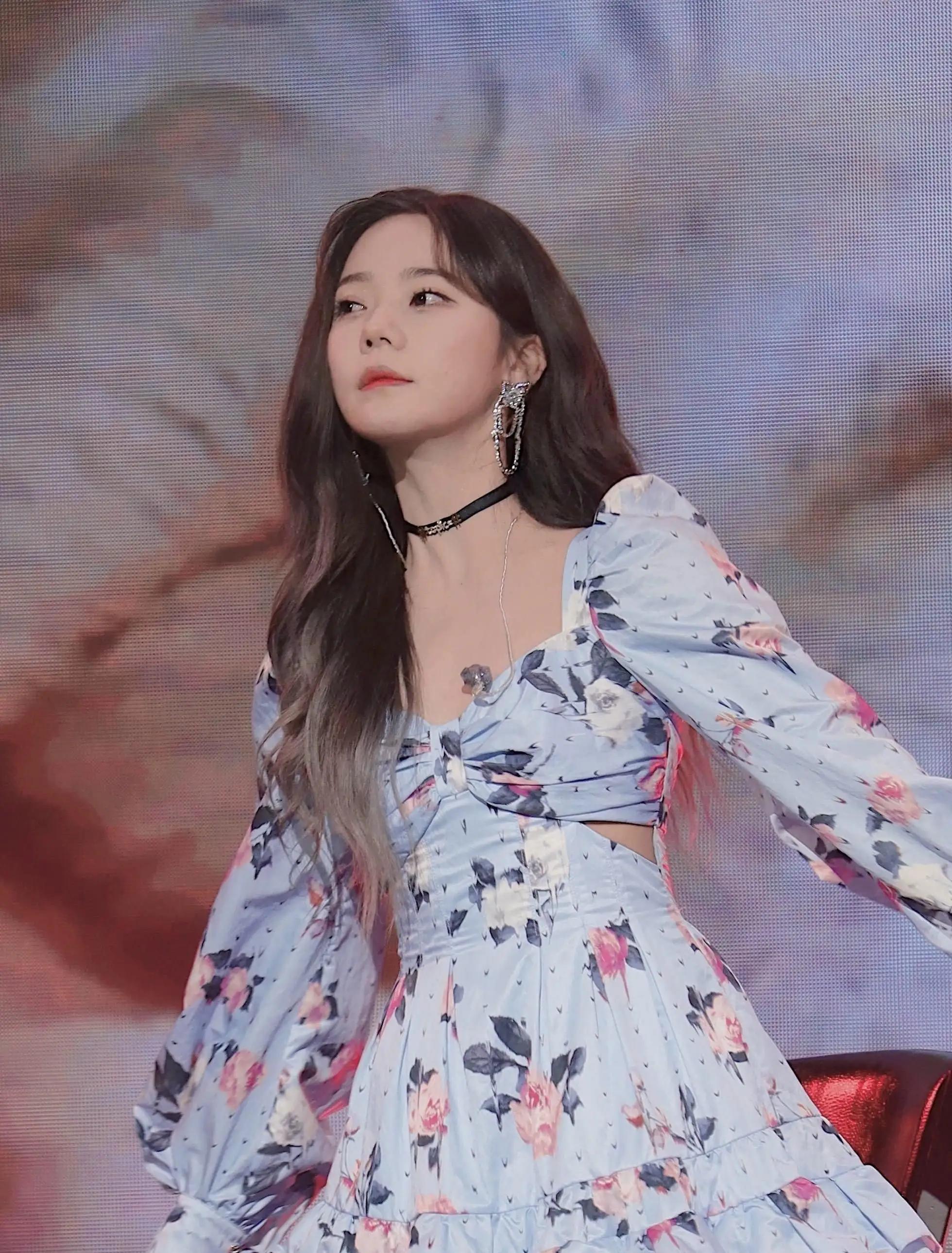 Mingyang Entertainment - Beauty Star - Zhang Zining - iNEWS