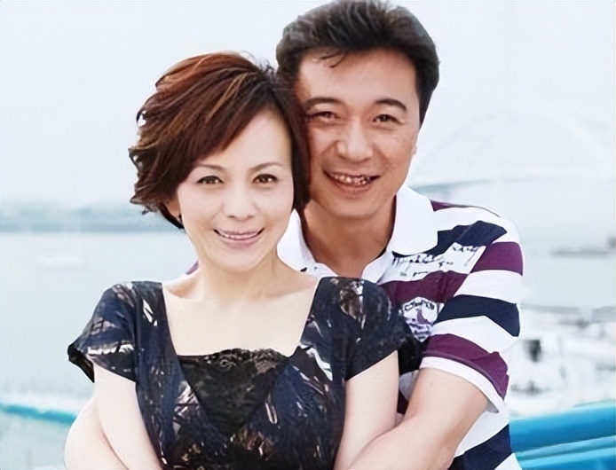 Zhang Xilin's wife, Zhu Min, gave up her career for her husband and ...