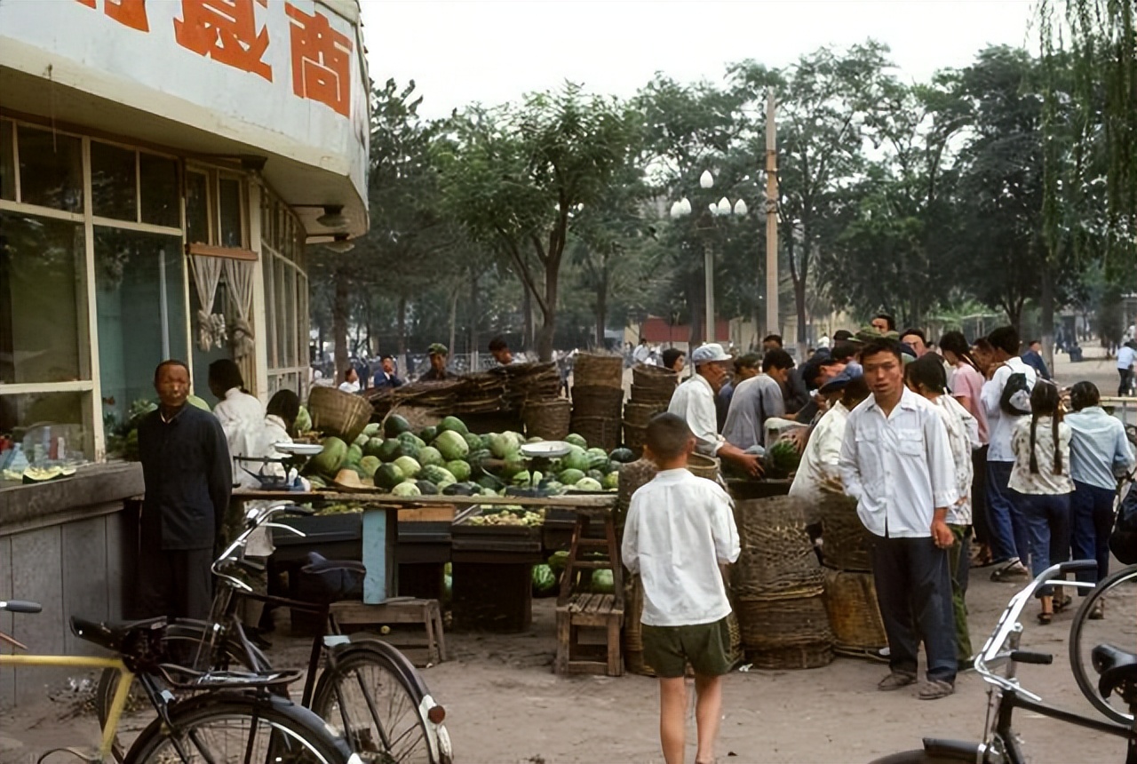 Old photos of China in the 1970s - iNEWS