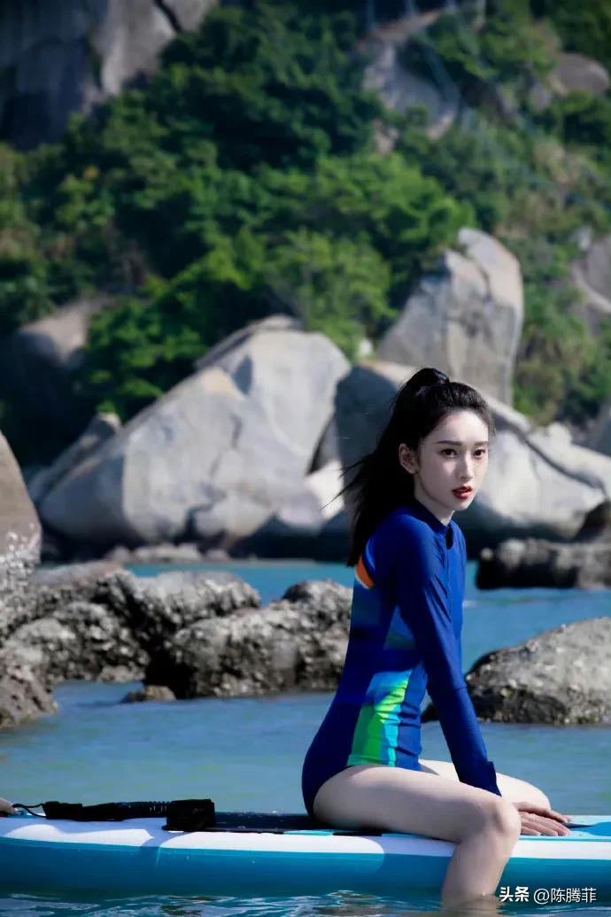 Liu Lingzi's seaside beauty photo - iMedia