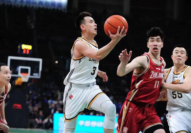 [Secret Revealed]Mr. Key, whose face is as flat as a lake, do you want ...