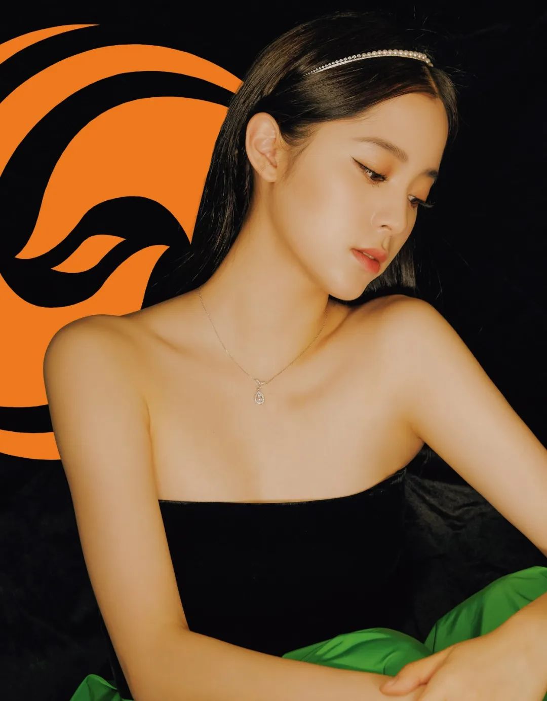 June Phoenix Featured PHOENIX TOPS - iNEWS