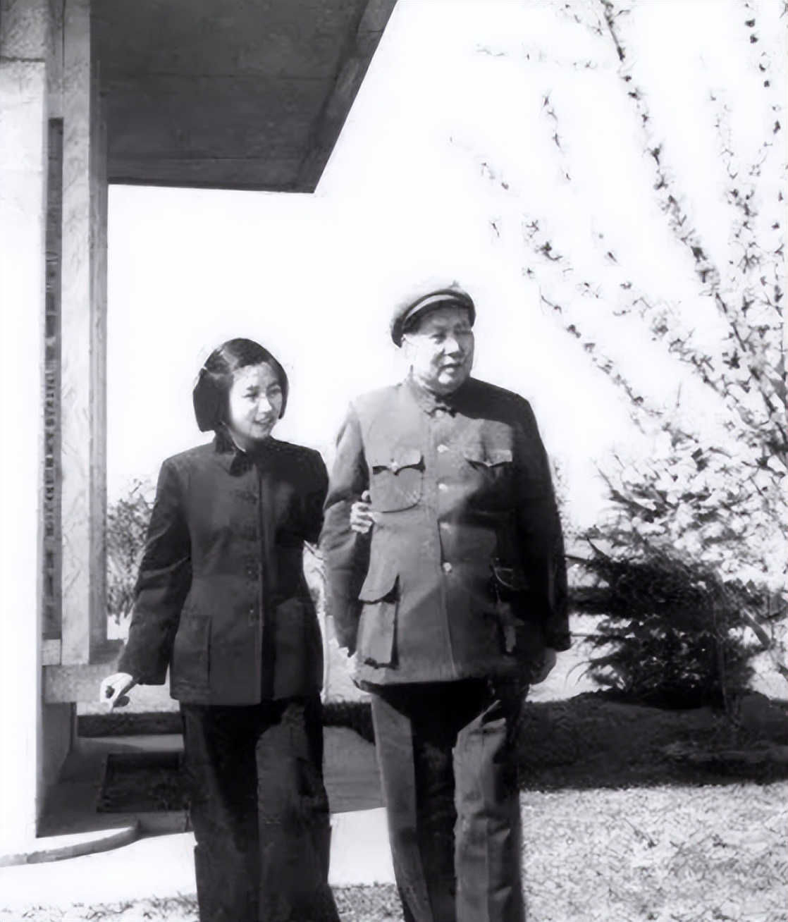 In 1984, when Li Na and Jiang Qing discussed marriage, they mentioned ...