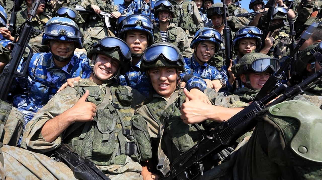 How do foreigners evaluate the PLA? Russia: too powerful, America: not ...