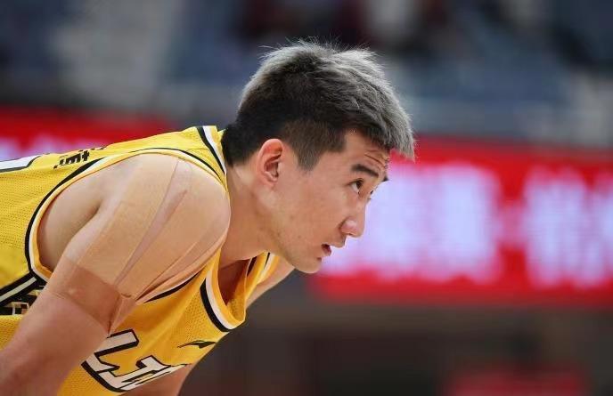 As expected of Mr. Sun! Sun Minghui drives a Bentley luxury car, earns ...