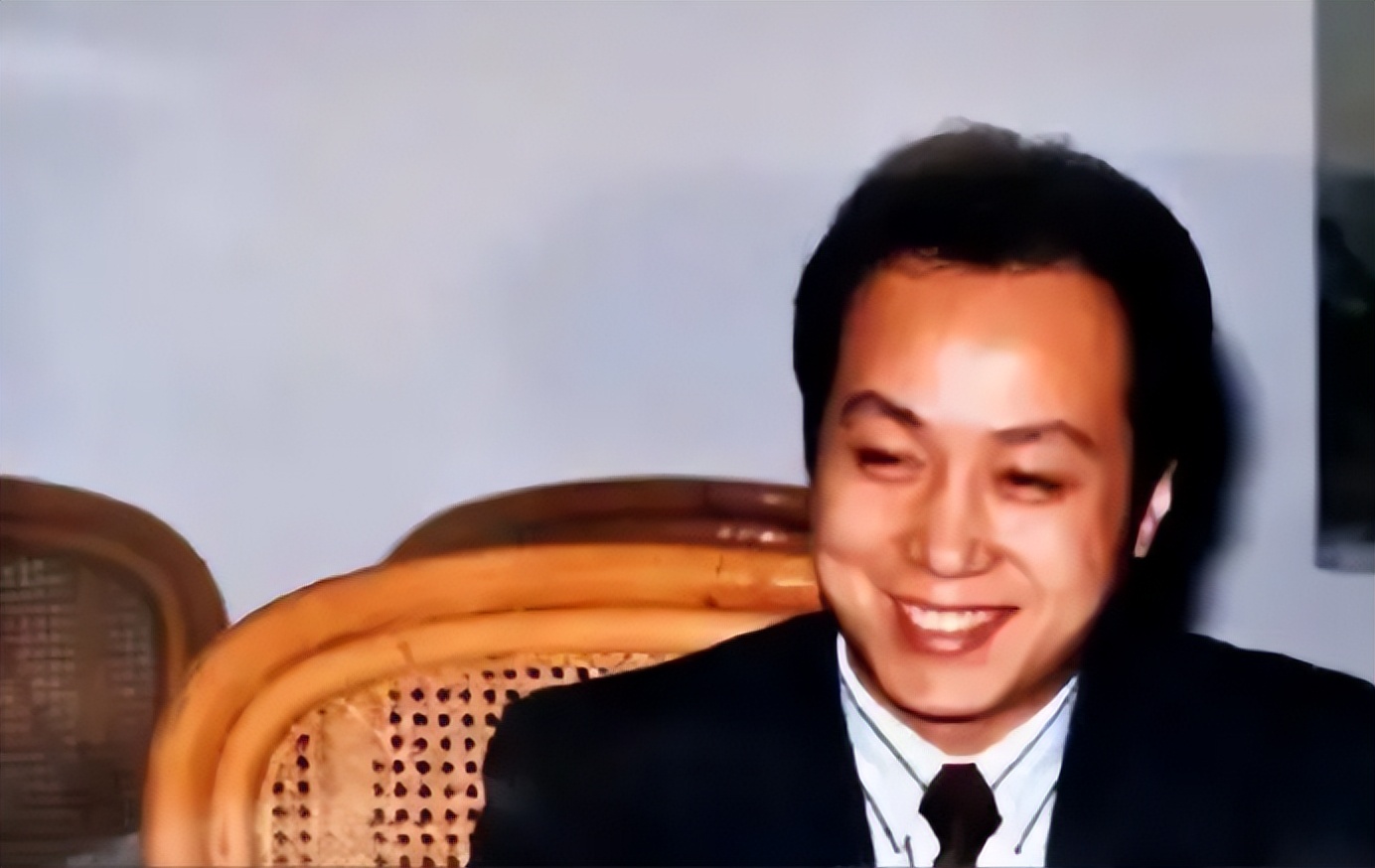 Luo Jing died 13 years ago. His wife, who had fainted from crying ...