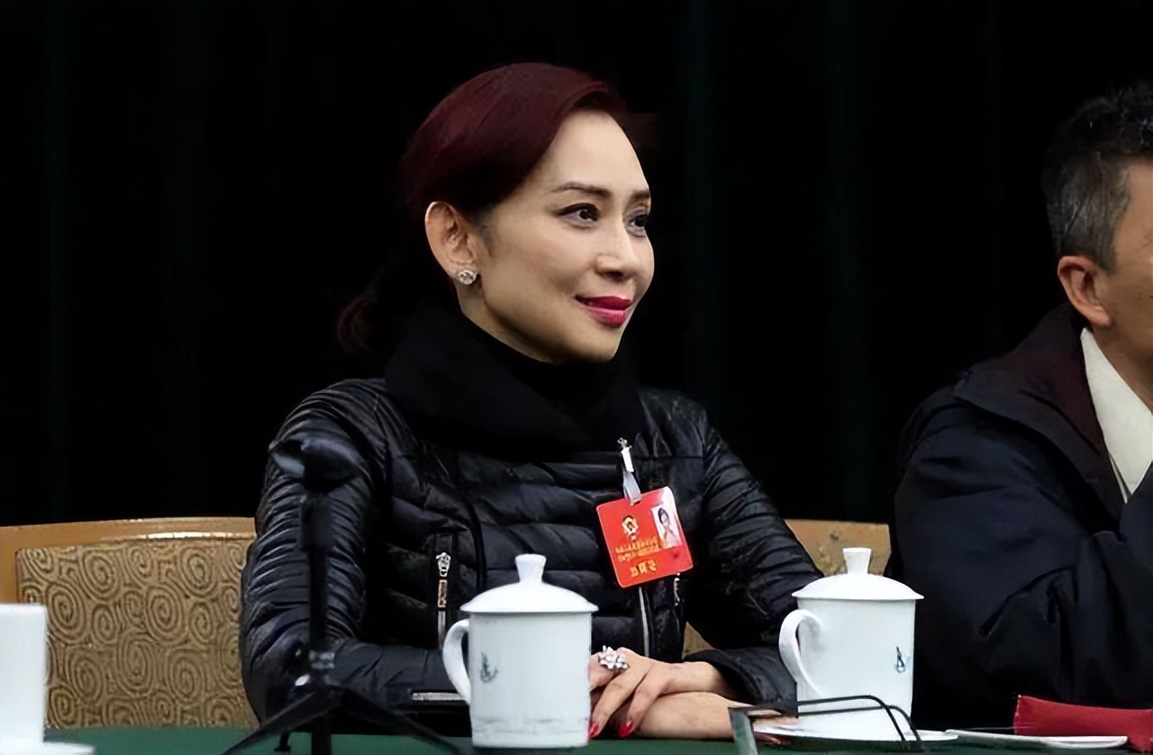 61-year-old Kuang Meiyun is unmarried and infertile. She rejected ...