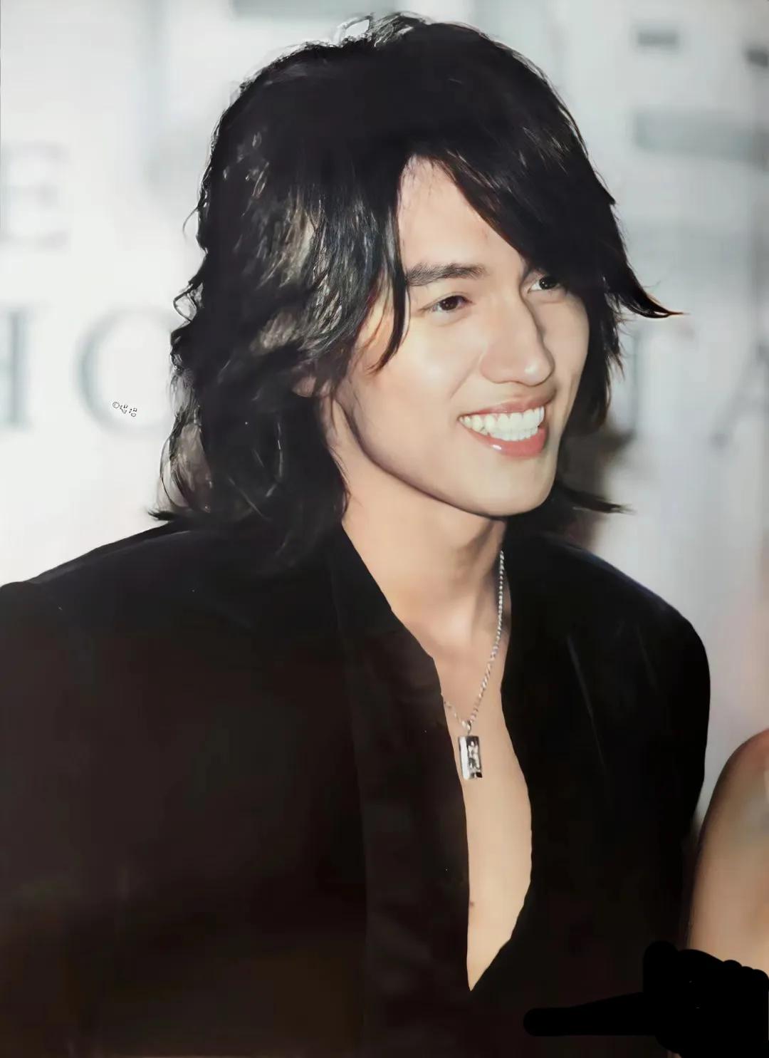 Why don't the stars call 46-year-old Jerry Yan an uncle? Wang Hedi ...