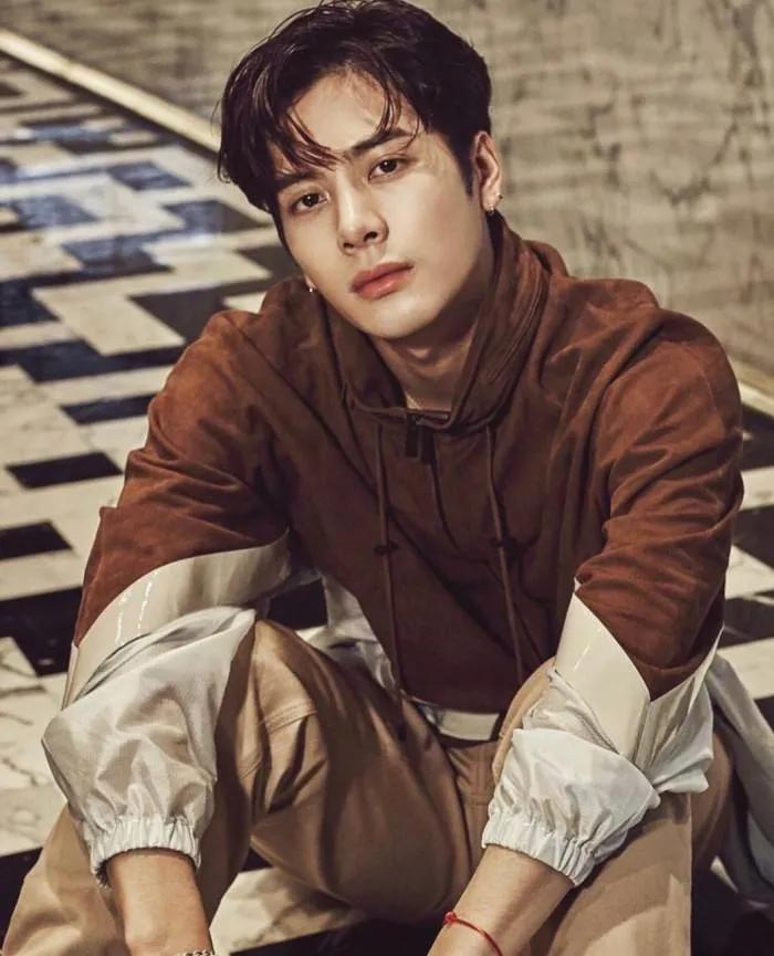 Who are the most popular male stars in 2022? - iNEWS