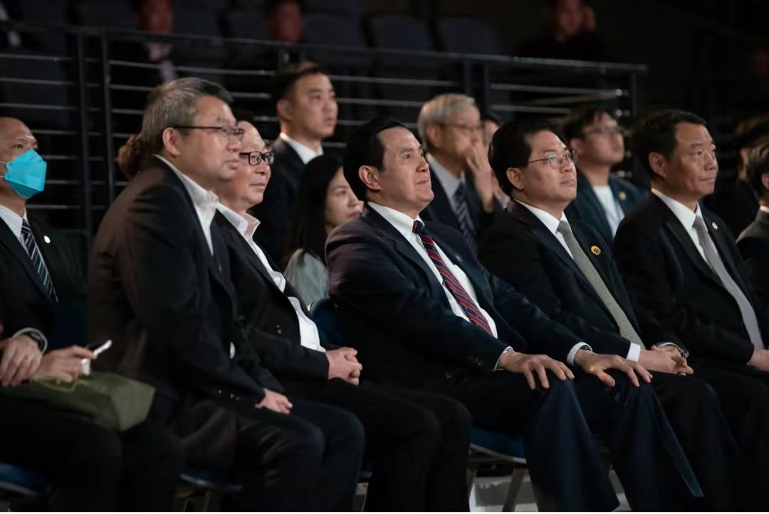 He Jiong reproduced the "magic skill" of saving the field, and talked ...