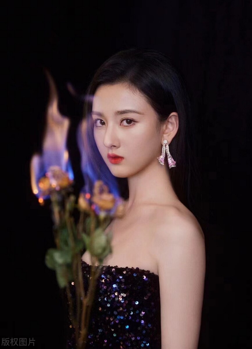 Song Zuer is really beautiful - iNEWS