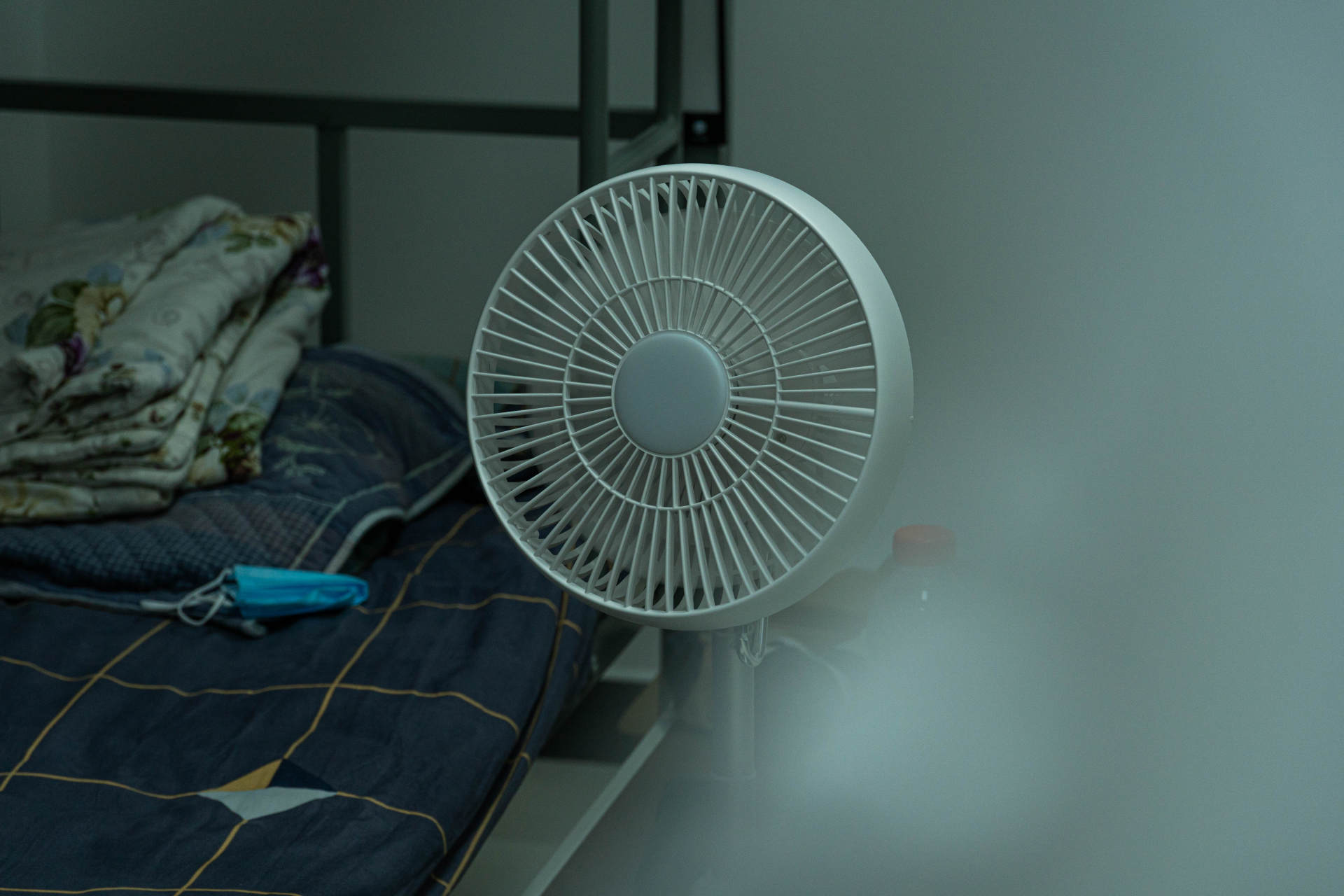 Jisu multifunctional outdoor camping fan, your all-round fan - iMedia