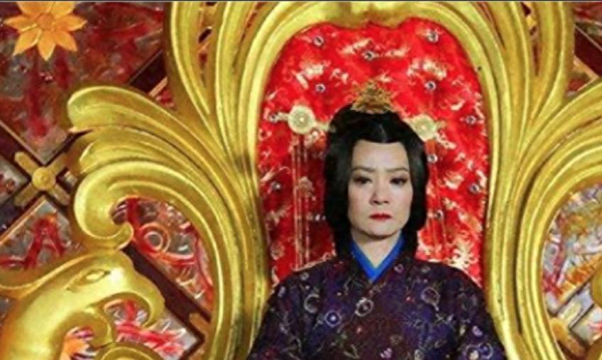 The legendary woman who gave birth to four emperors and two queens took ...