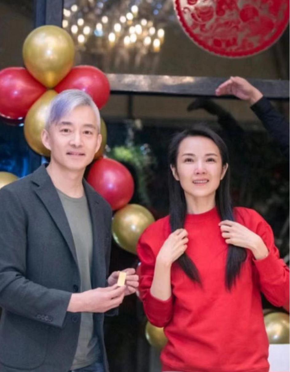 How exaggerated is the celebrity wedding anniversary?Some people show ...