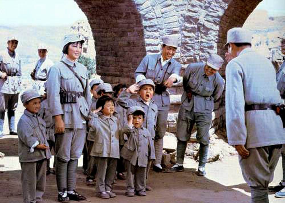 Xie Jin's Past: In Xie Jin's lens, the characters are born in this way ...