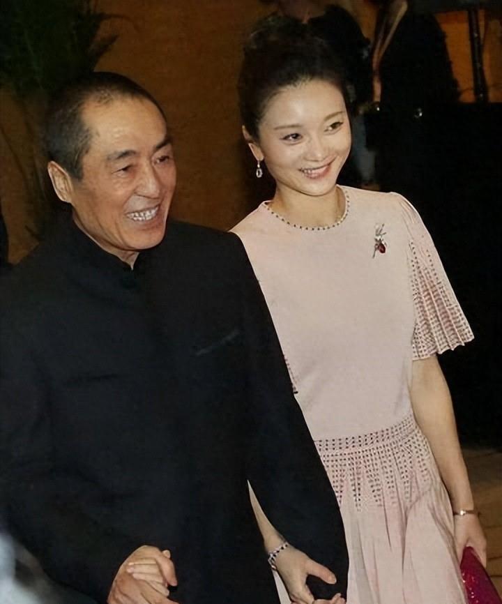 The unusual marriage story of the great director Zhang Yimou and his second wife Chen Ting - iMedia