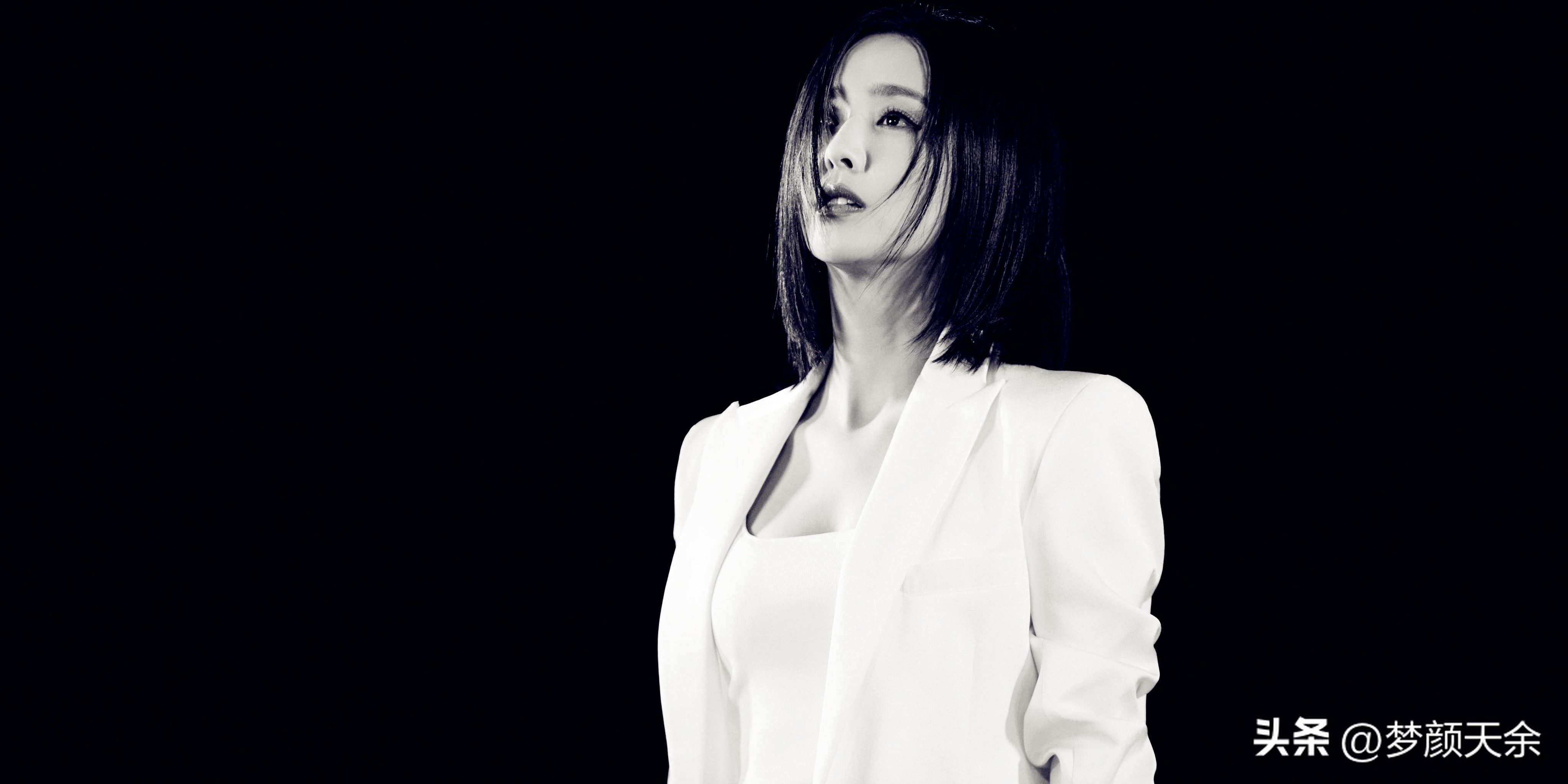 Tong Liya dances and interprets women's shackles. Netizens: What are ...