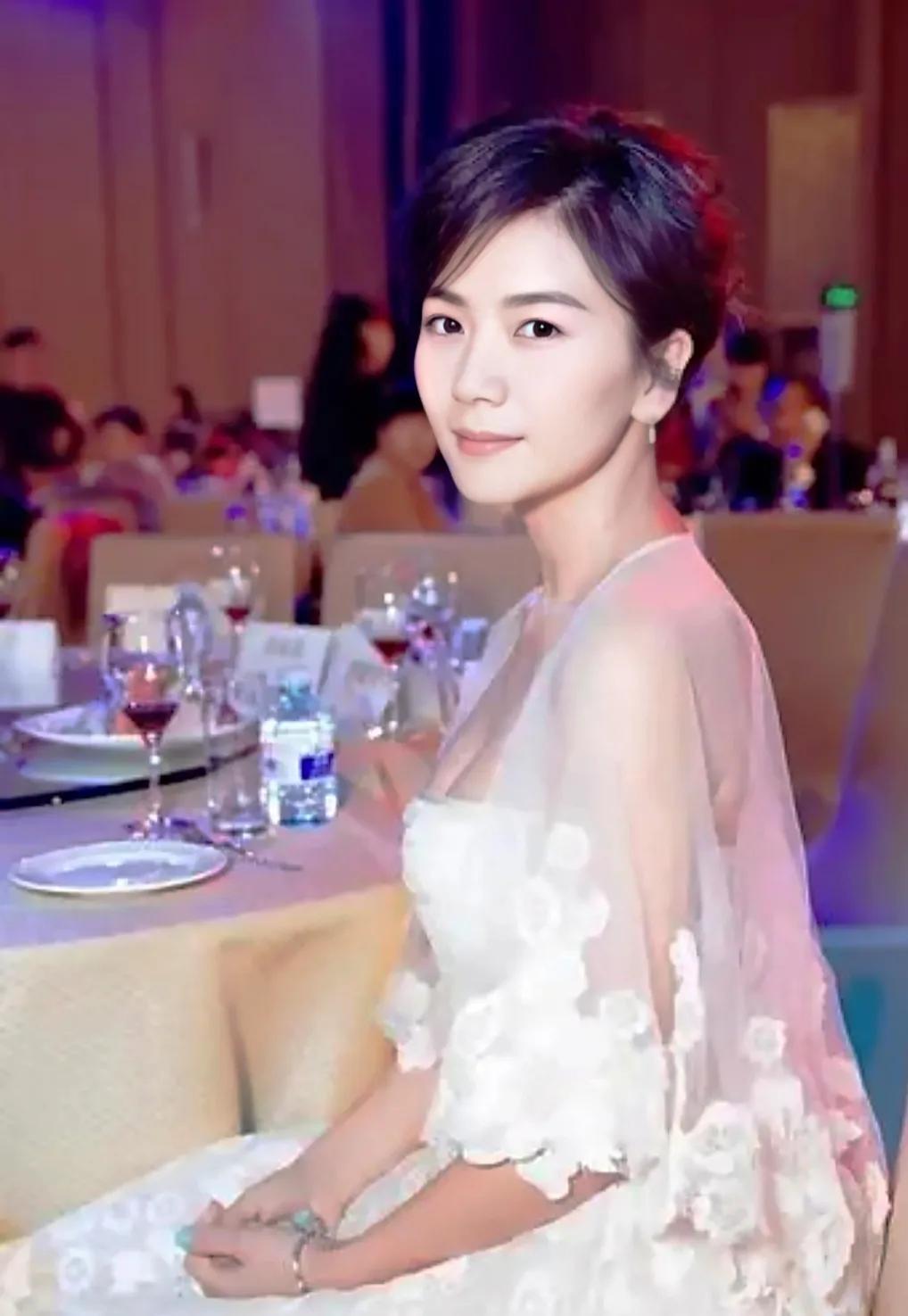 Cao Xiwen is so beautiful - iNEWS