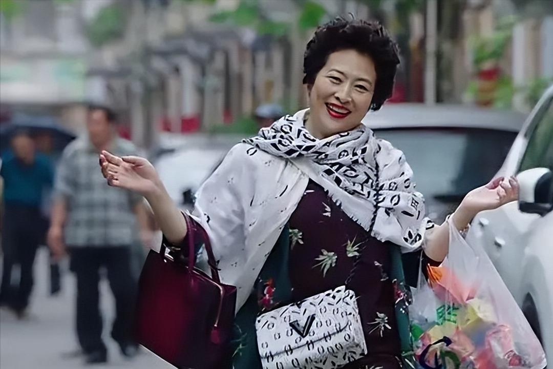 Famous actor Xu Di: Married to her first love for 41 years, after ...
