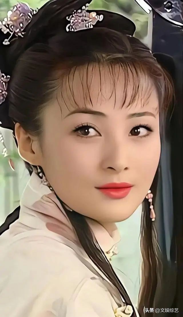 48-year-old Jiang Qinqin, because of a group of "unedited raw pictures ...