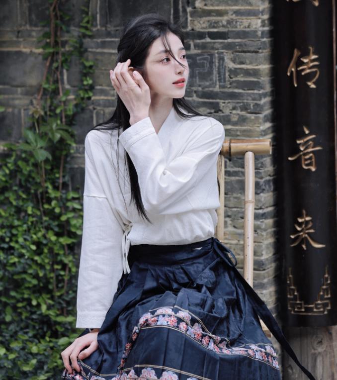 The national husband has a new girlfriend! Wang Sicong and Milk ...