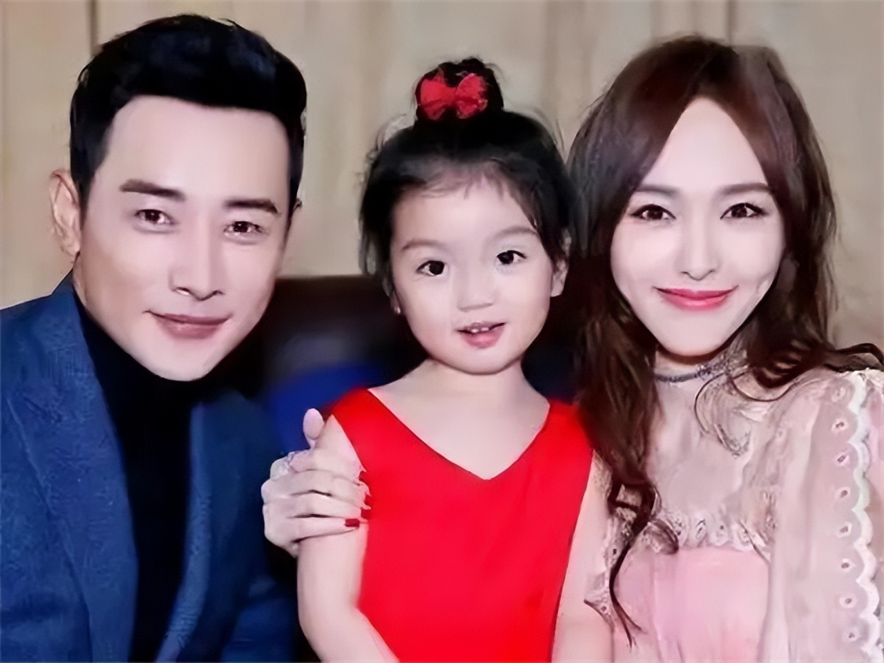 Luo Jin revealed that the first time he hugged his daughter was very calm. In fact, Luo Jin ...