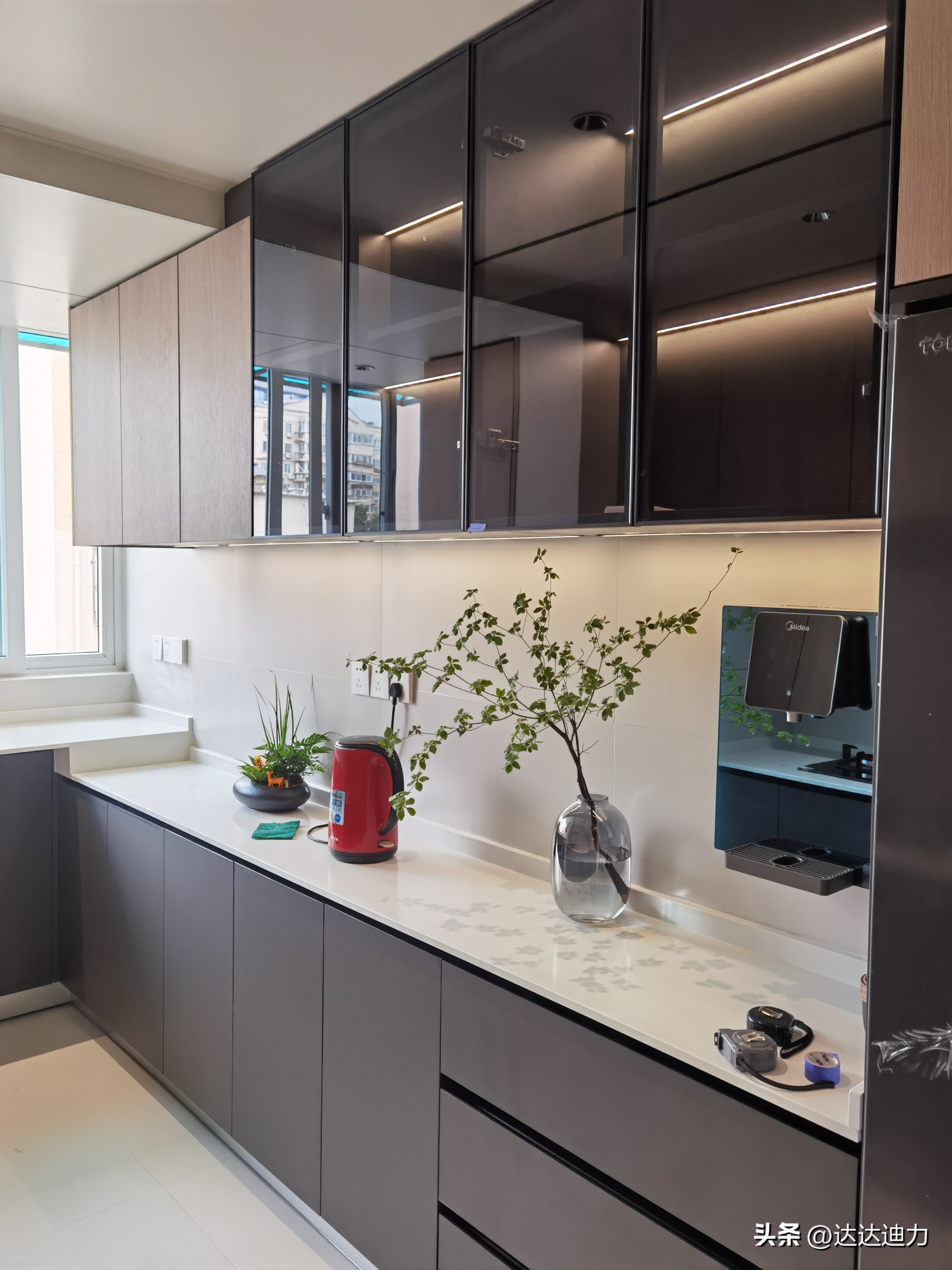 150 square meters modern and simple - iMedia