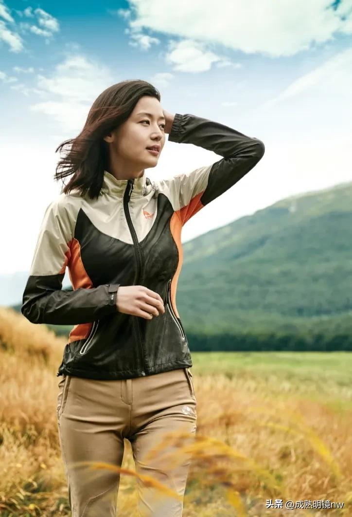 The talented and handsome Jun Ji-hyun, gentle and elegant, sweet and ...