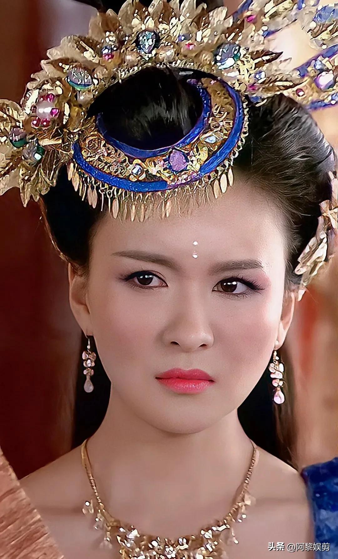 Feng Qingqing played by Zheng Yitong is so beautiful - iNEWS